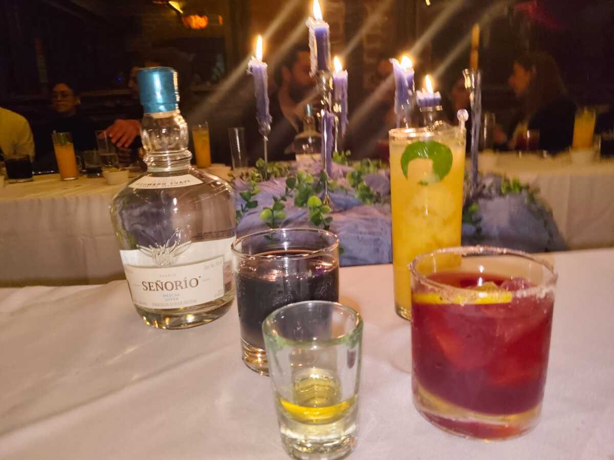 Crean experiencia con mezcal para honrar la tradición de la cocina can ...